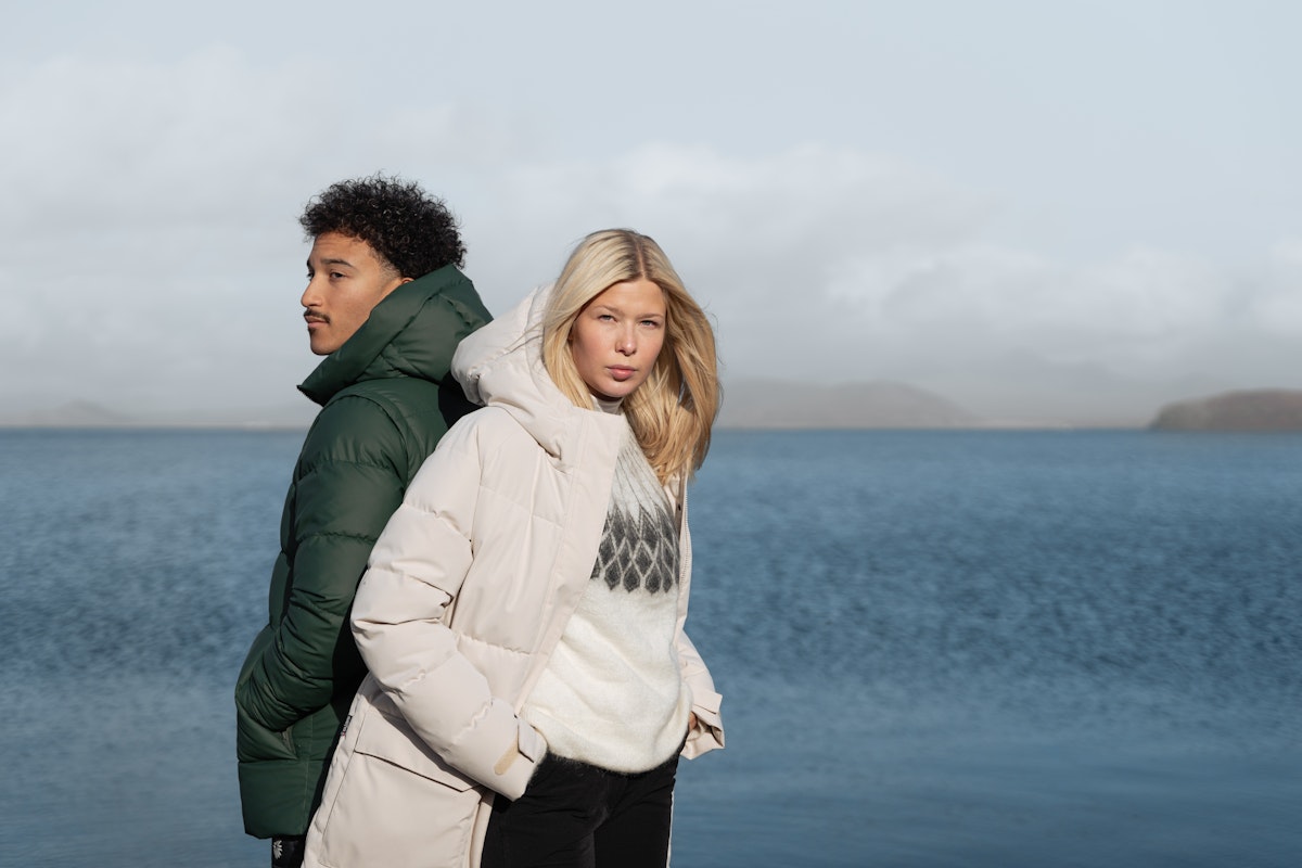 Cold Weather Clothing Guide: Fabrics that Retain Heat