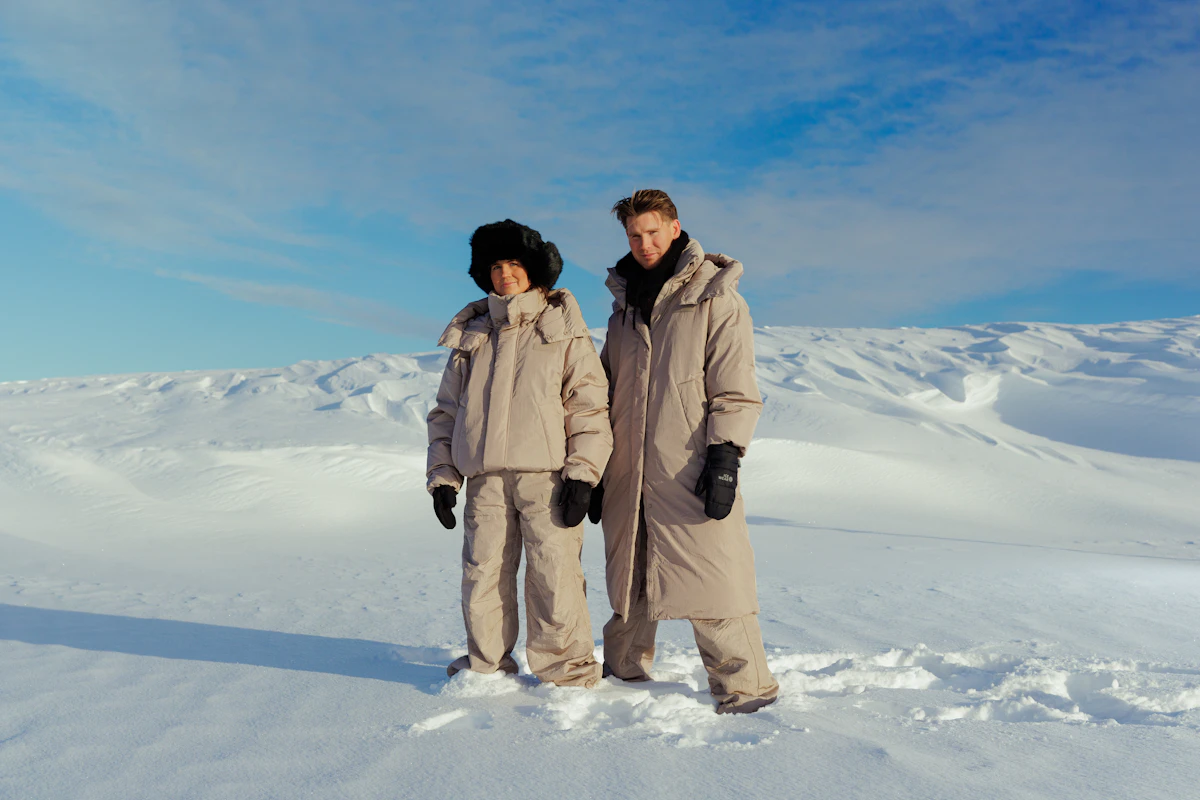 Cold Weather Clothing Guide: Fabrics that Retain Heat